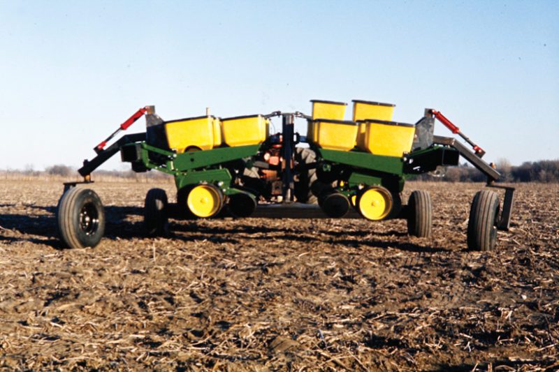 John Deere V. Kinze Part One: the Meeting of Two Fools – Kinze
