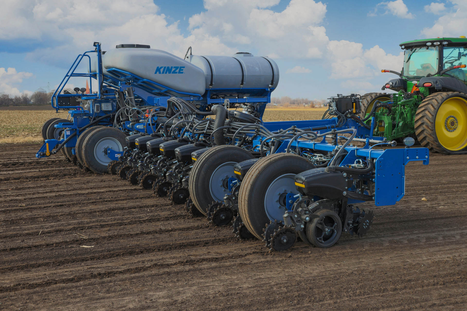 Kinze Manufacturing | Agriculture and Farm Equipment
