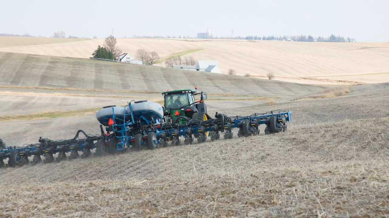 5900 planter – Kinze